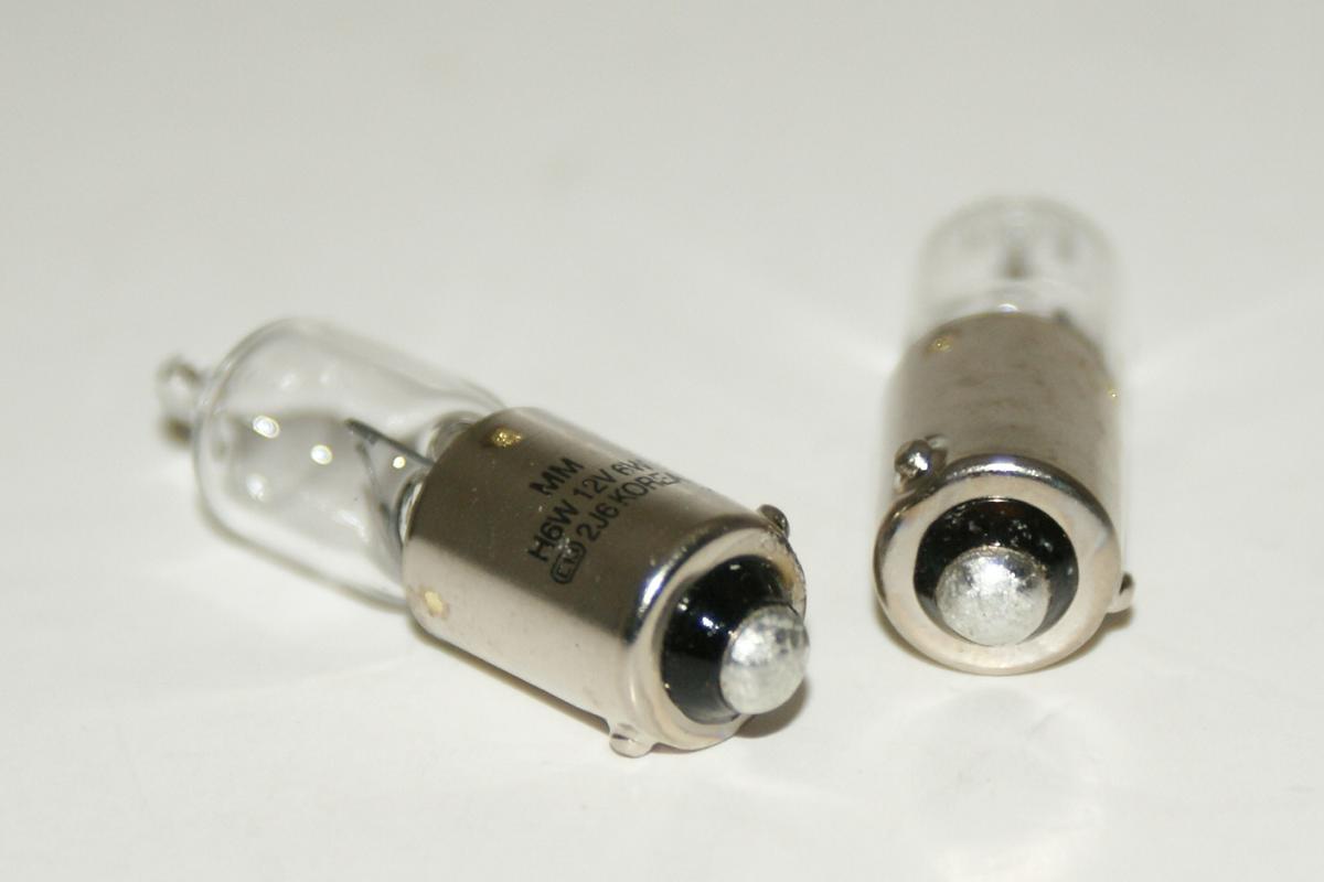 H6W Halogen Bulbs 12V 6W PAIR X2 | eBay